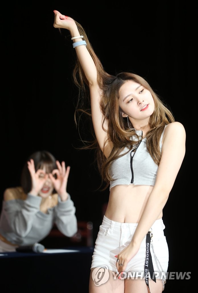 女团EXID成员正花 | 韩联社